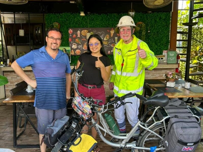 David Hayles (Th 60)- One Man & A Bicycle – The Haileybury Society